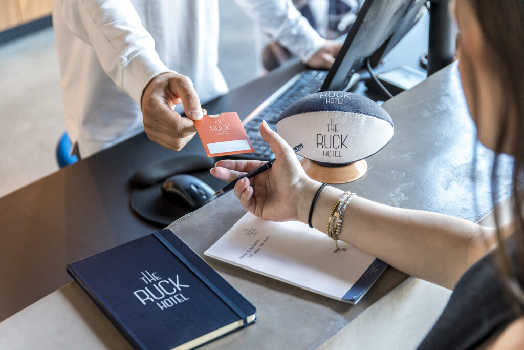FOCUS CLIENT : THE RUCK HOTEL - M COM